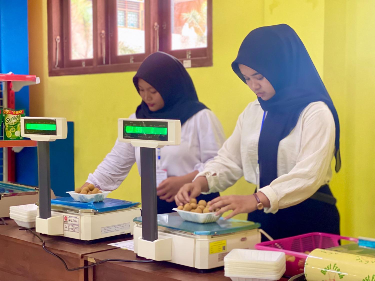Laboratorium Bisnis Digital - SMK KETINTANG SURABAYA